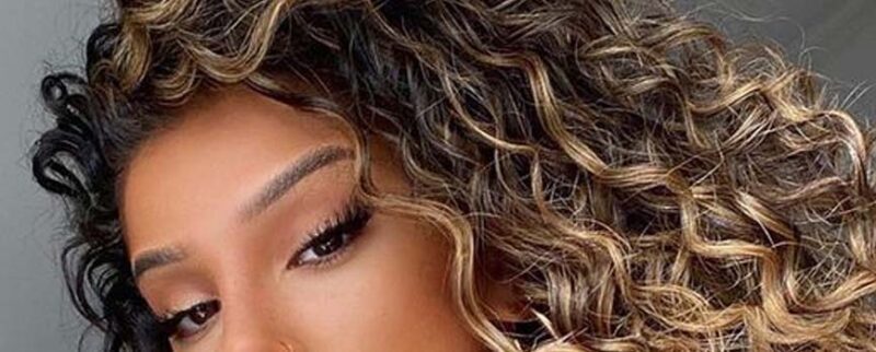 ¿Cómo tener unas mechas para el pelo rizado o Curlayage perfectas ...