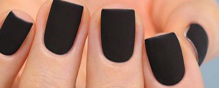 Uñas negras mate. 10 Ideas para tu manicura de uñas color negra mate ...