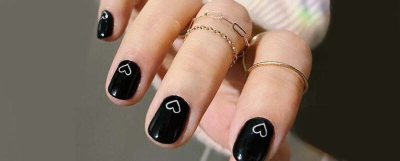 Uñas negras mate. 10 Ideas para tu manicura de uñas color negra mate ...