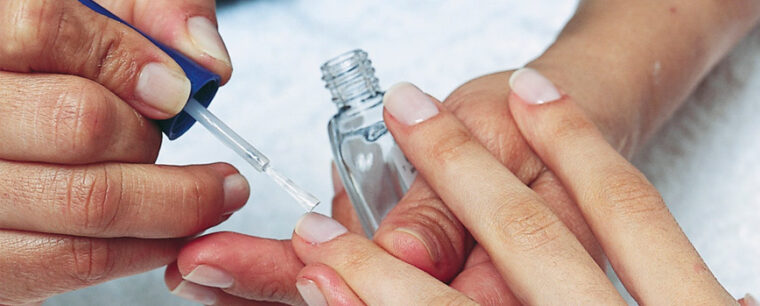 ¿Qué es el top coat? ¿Para qué sirve? ¿Cómo aplicarlo correctamente ...