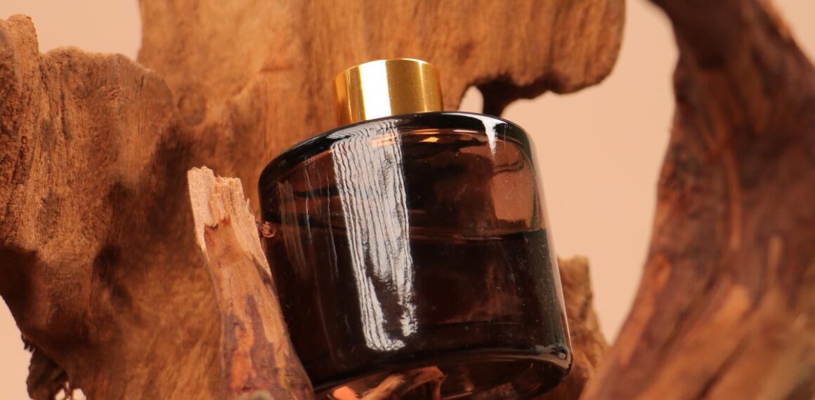 Oud: El oro líquido de la perfumería. Descubre los perfumes más lujosos ...