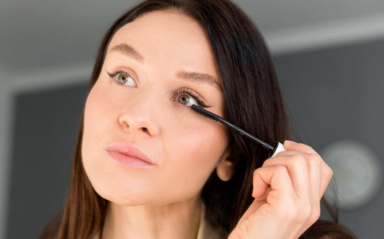 Tubing Mascara: la fórmula anti-manchas que se quita solo con agua ...
