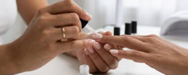 Guía para conseguir el blanco lechoso uñas perfecto (Milky Nails ...